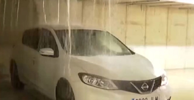 西班牙萨拉戈萨市遭暴雨袭击引发洪灾 腾讯新闻