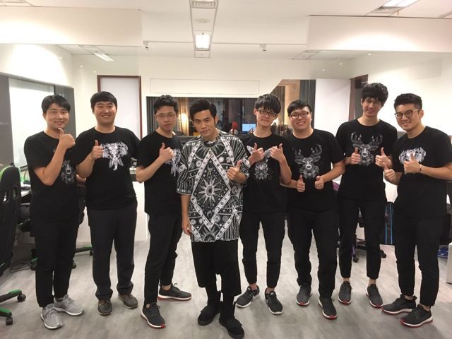 前S2冠军TPA，现更名为JT，如今再次登上世界赛的舞台