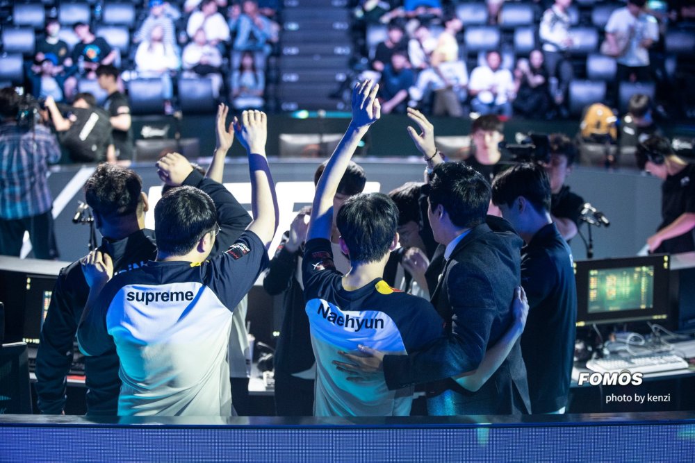 LCK内战幻神KZ成功挺进冒泡赛下一轮，一串三剧本已写好？