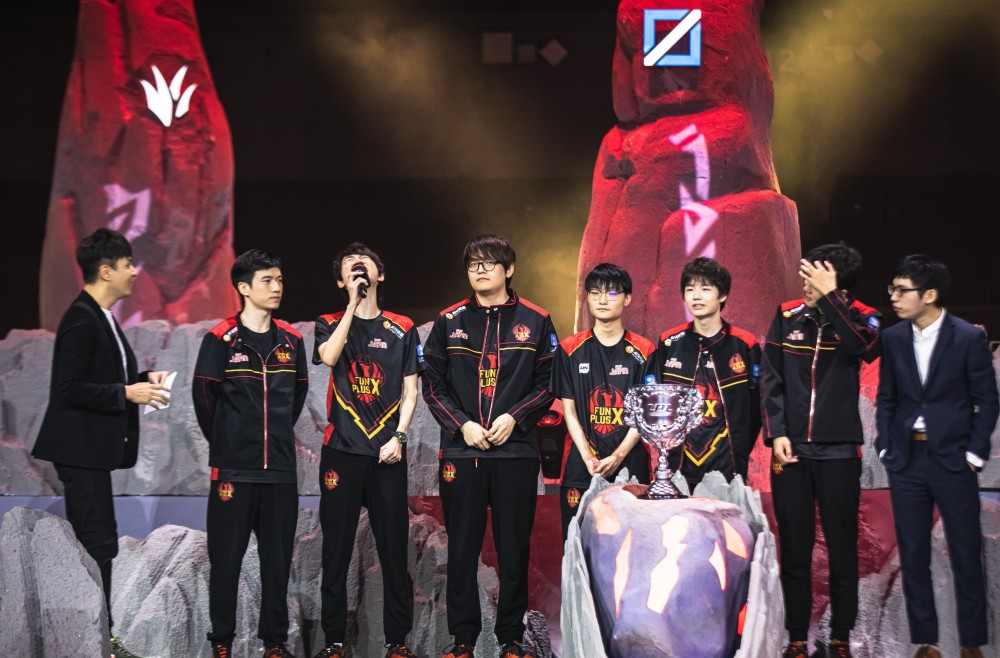 lpl壁纸出征-千图网