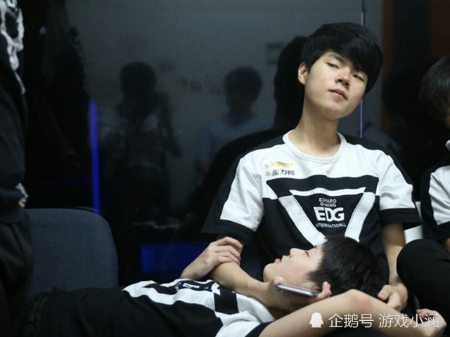 KZ辅助改名，暗示deft下赛季动向，要来LPL加入EDG？