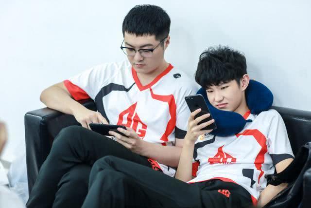 王者荣耀：eStarPro等着！AG超玩会零封RNG.M，下一个就是你