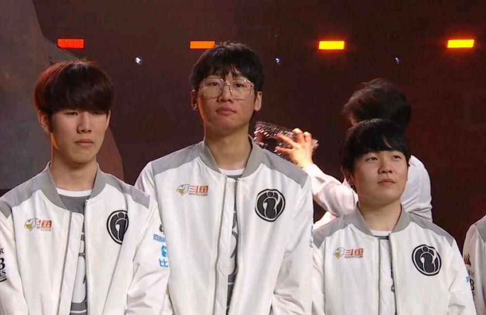 宁王为何拿到FMVP还要消极对战？PDD：最根本的问题在ig