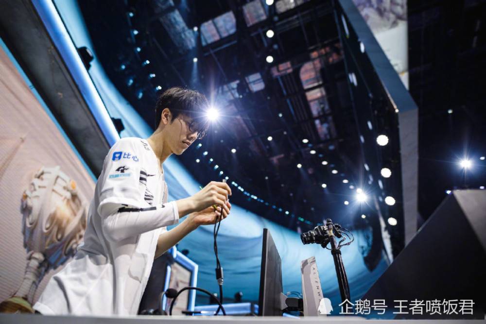 S9：theshy赛前Rank惨不忍睹，宁改行打AD，JKL换位打野？