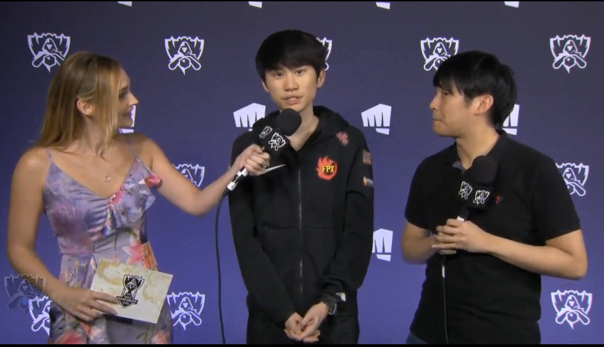 FPX晋级S9决赛，糖小幽晒出两人甜蜜照，国外网友酸评：这男人赢了人生