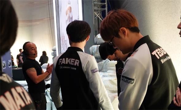 SKT四强赛被G2淘汰后，LCK赛区两年无缘世界赛决赛