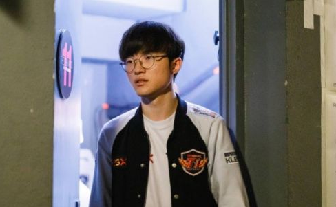 英雄联盟S9：G2获胜后发文嘲讽，SKT传奇破灭，FPX是最后的希望！