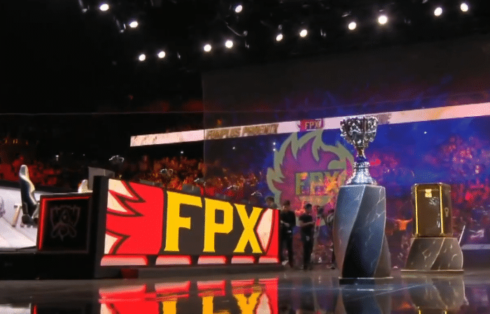 FXP轻松碾压零封G2，PDD要气哭了：这小天卖亏了！