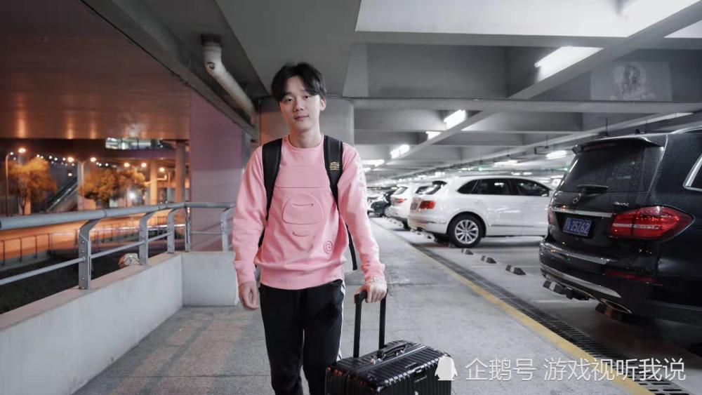 KPL又一顶尖打野转会？虔诚直播透露将加盟RW，这阵容让其他队怎么玩！