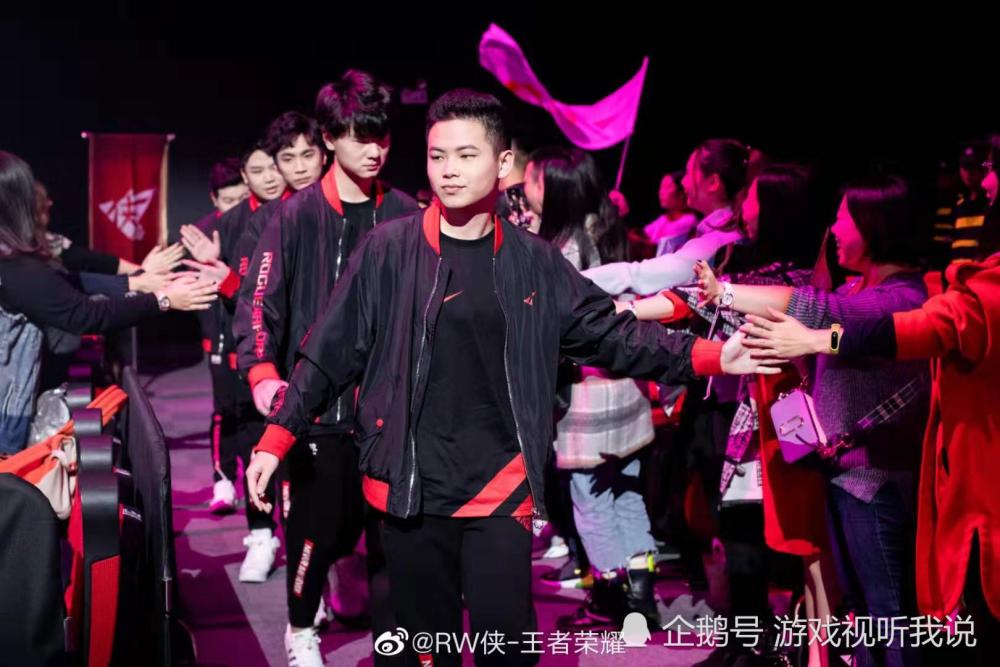 KPL又一顶尖打野转会？虔诚直播透露将加盟RW，这阵容让其他队怎么玩！