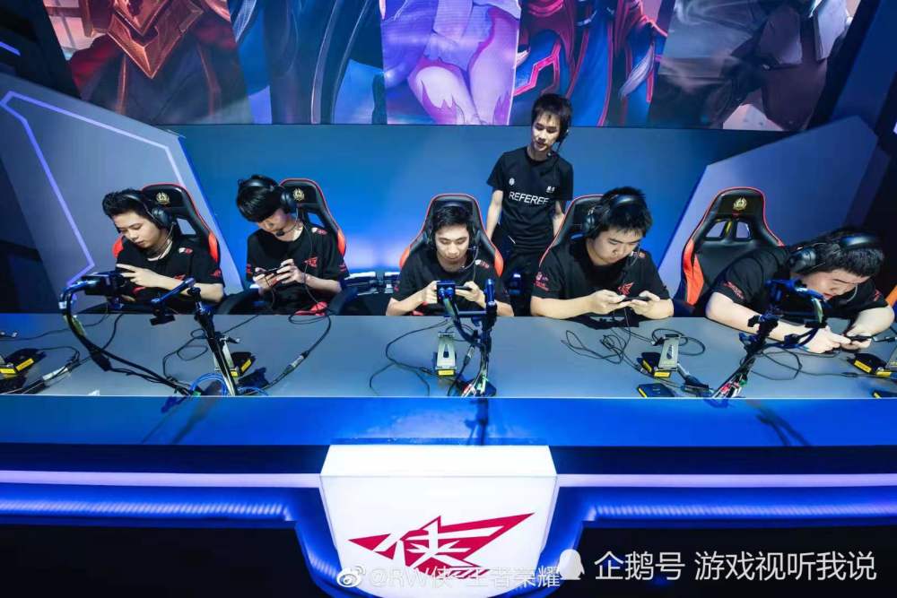 KPL又一顶尖打野转会？虔诚直播透露将加盟RW，这阵容让其他队怎么玩！