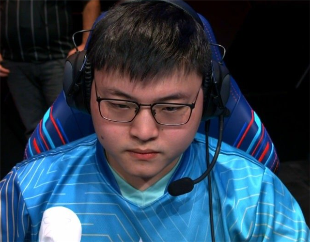 还能再打3年的Mata，为什么选择了RNG？他直言很感谢小虎和香锅