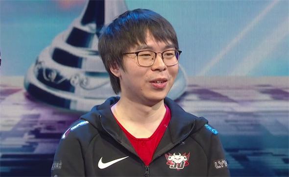 JDG第三局碾压VG获得德杯季军 绿毛暗示RNG获得德杯冠军