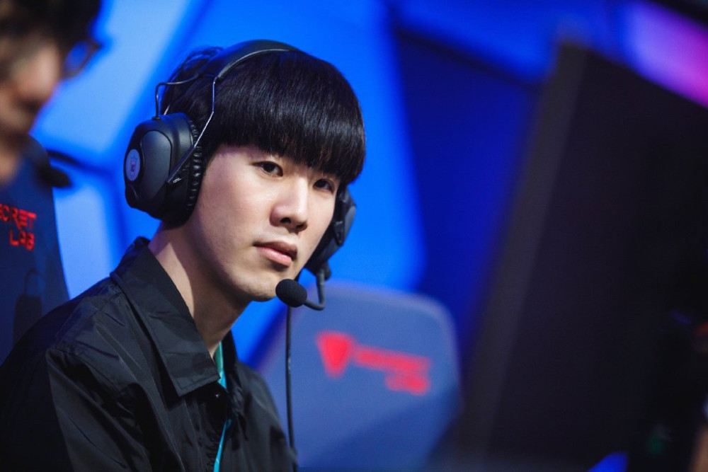 theshy高强度单排冲击王者，一天仅睡四个小时！网友：不要命了？