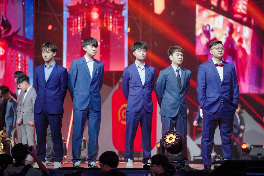 QG4连跪0积分，接连被estar、AG“教育”，确定首发乃当务之急！