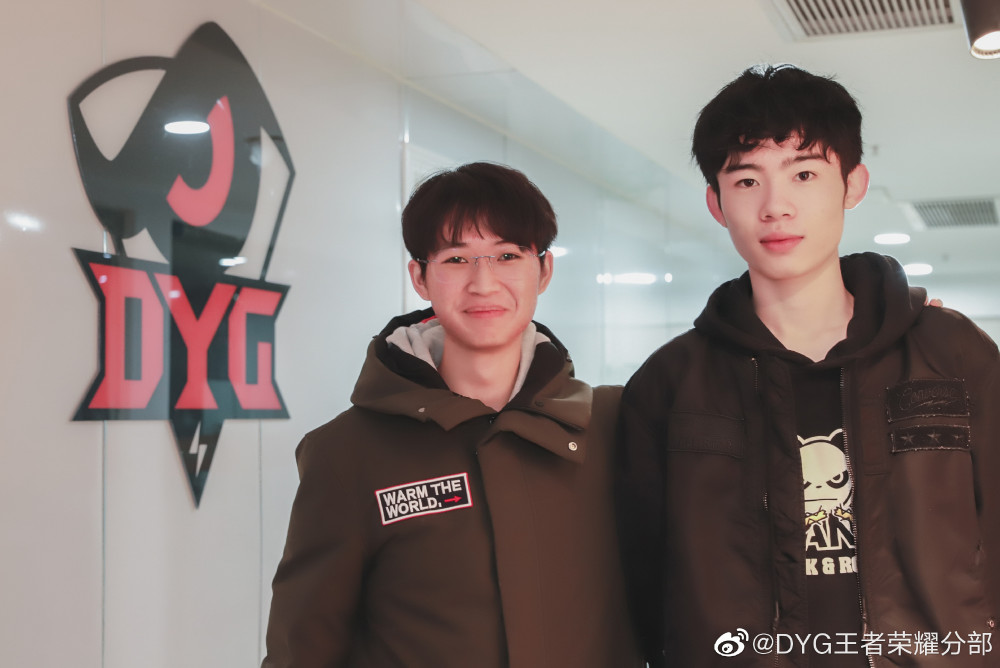 得久诚后的DYG如虎添翼，训练赛屡战屡胜，实力与AG、QG并列第1档！