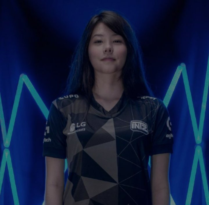 Mayumi发动态表示自己即将崩溃，AD选手接连几次发“S扰图”影响他