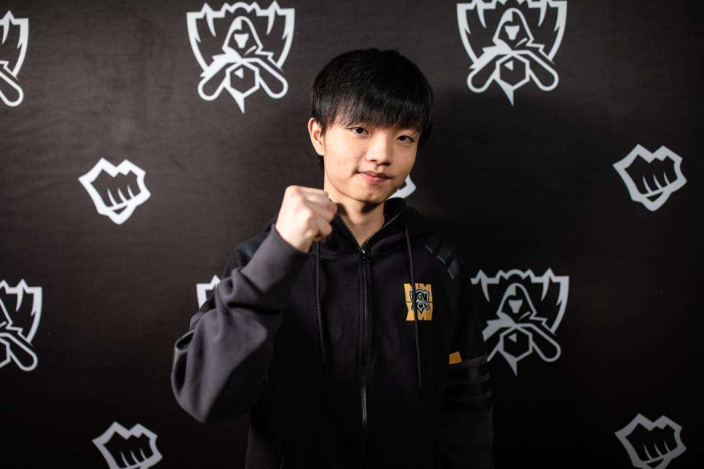 零零后天才ADC 这四大惊艳反应不输Uzi 可惜离开了EDG