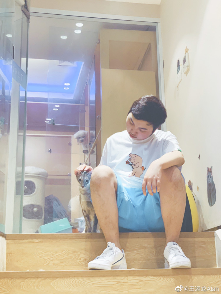 QG.giao接连出现“断点”失误，Alan为他说话：只不过太想赢了！