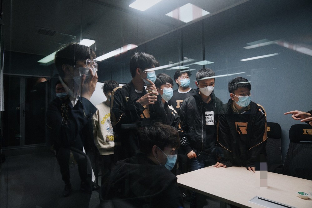 RNGM3-1轻取GK喜获六连胜，猪哼称望月草BP是“画龙点睛之笔”！