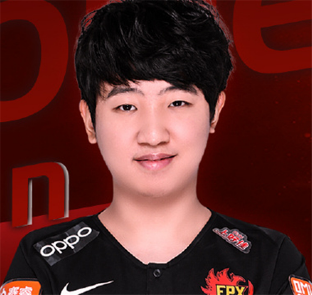 otto现身评价15连败V5战队：一直有人员变动，以后也会是这个成绩