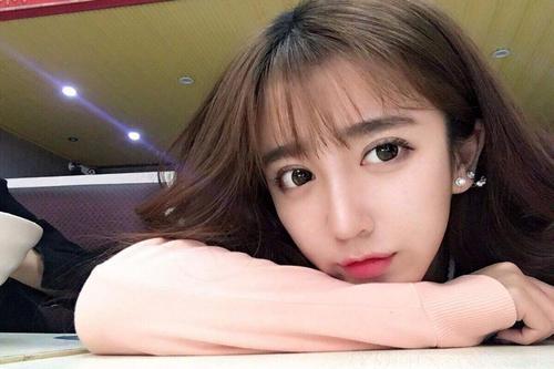 estar.Alan化身护花使者，玩辅助誓死保护呆妹儿，呆妹儿：舒服了