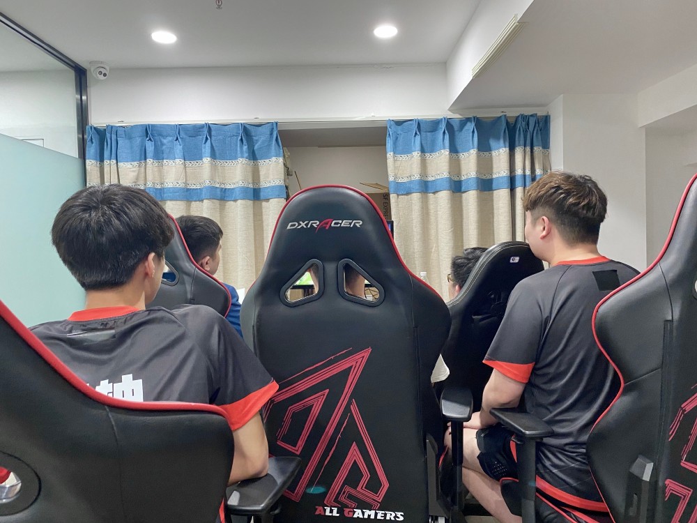 KPL第8周，4支争冠战队“强强对决”，WE与LGD一战仅“开胃菜”？