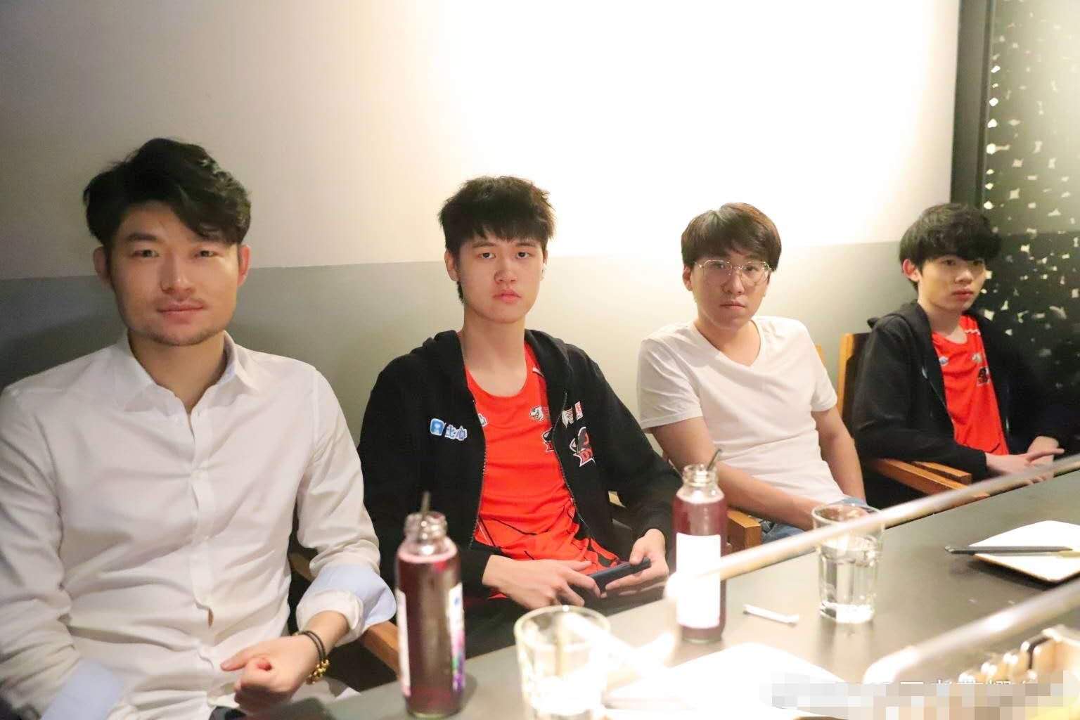 DYG对阵Ts胜者“一举三得”，挺进KPL决赛，同时被“保送”世冠！