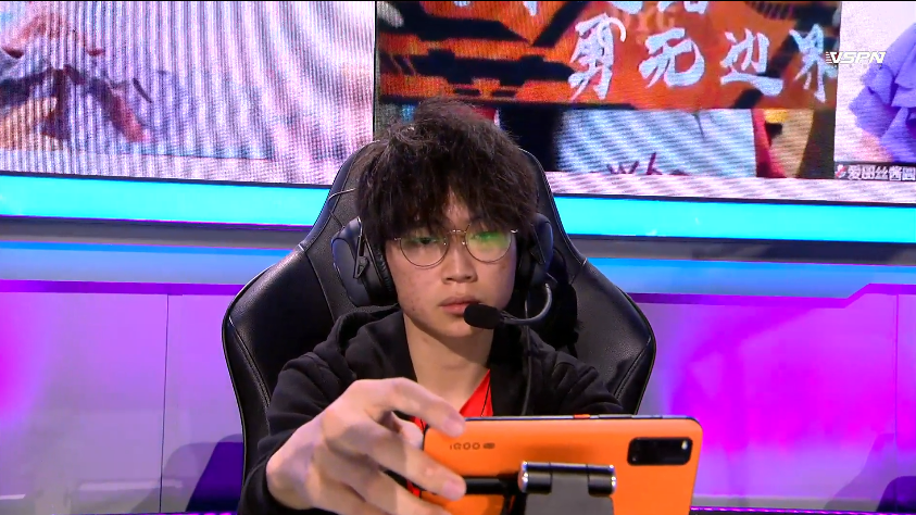 TS4-1击败强大的DYG，打穿败者组晋级春决！久诚黯然神伤