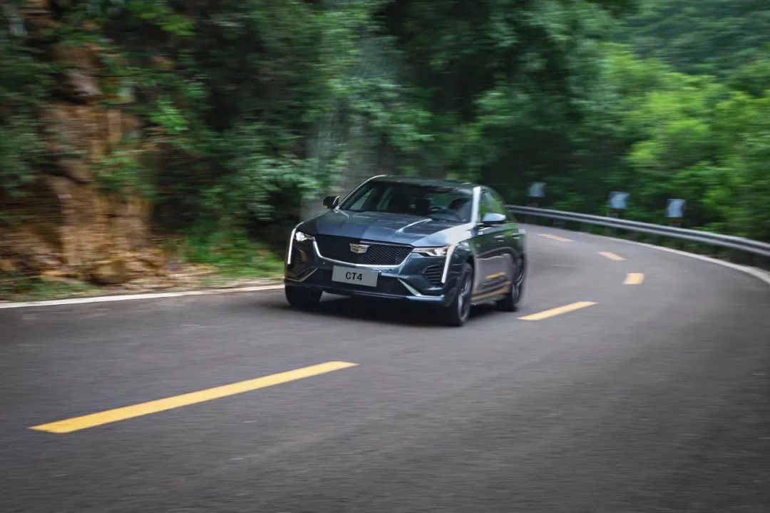 凯迪拉克ct4图片壁纸-千图网