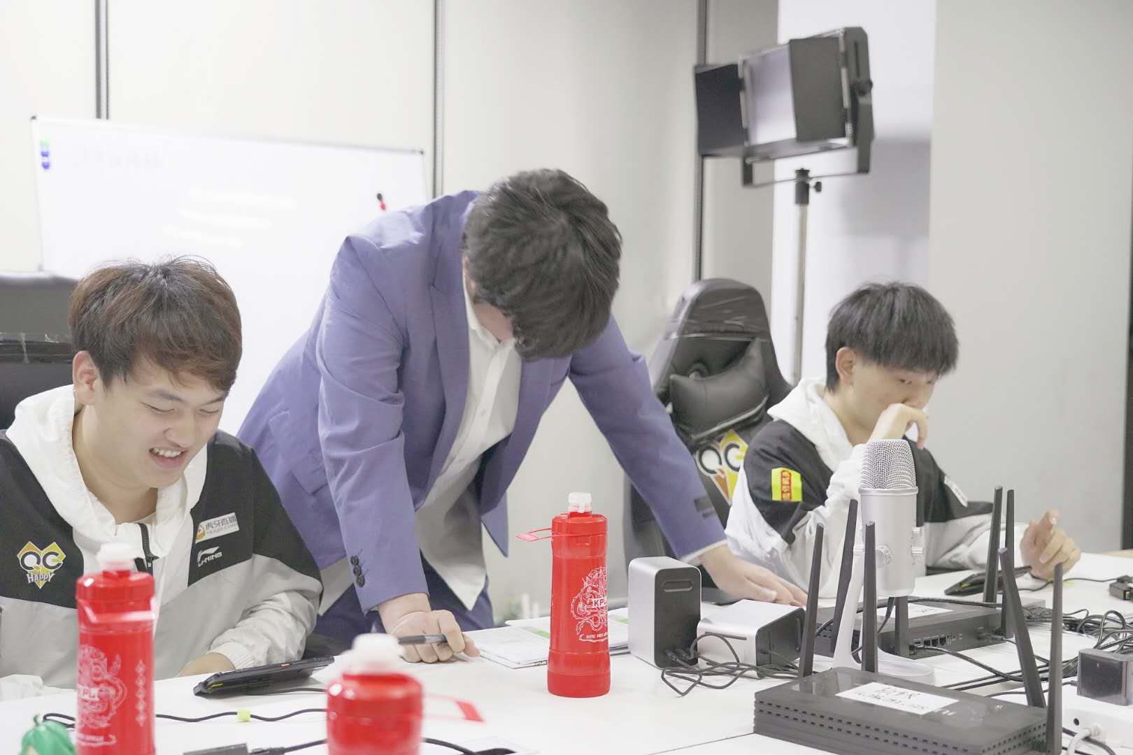 世冠名单已定，QG、AG和eStar均有变数，“御三家”崛起大有可能！