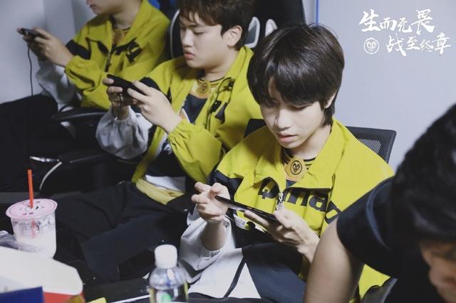 QG大变阵，giao野核加fly坦边，北诗后羿无解，这感觉梦泪很熟悉