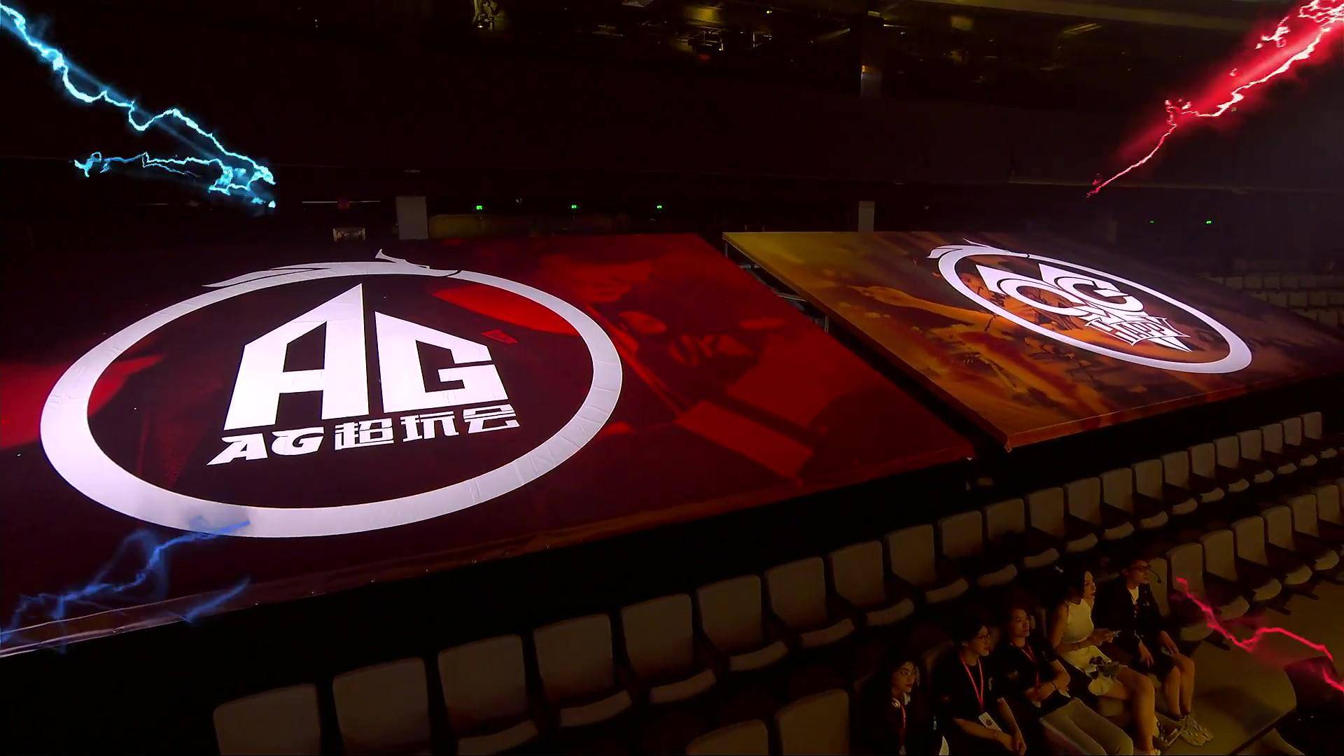 王者荣耀世冠：AG被QG零封，六哥赵云野核崩盘，强行换位最为致命