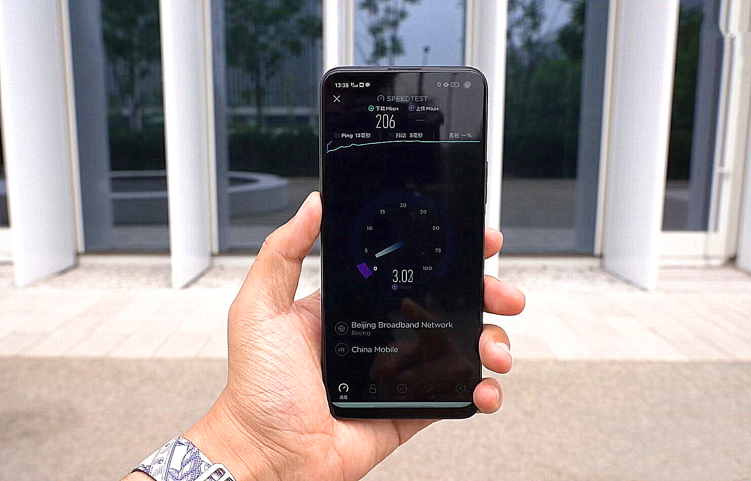 iqooz1壁纸遮挡摄像头-千图网