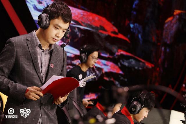 王者荣耀：QG老板强势回怼月光，终于明白estarpro为何重用诺言