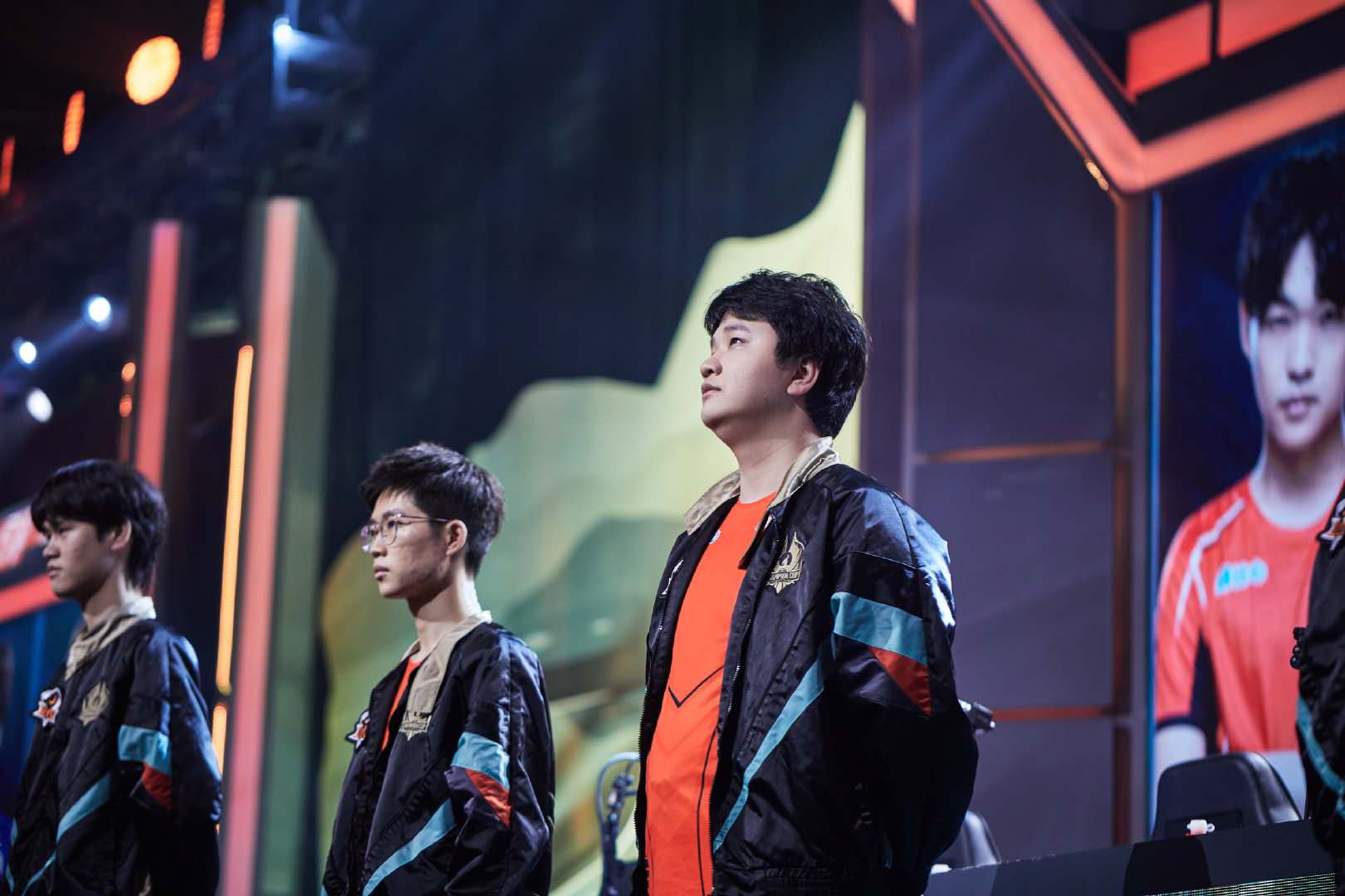 DYG4-1横扫MTG，晋级决赛，久诚被完美“针对”，评价守约是废物！