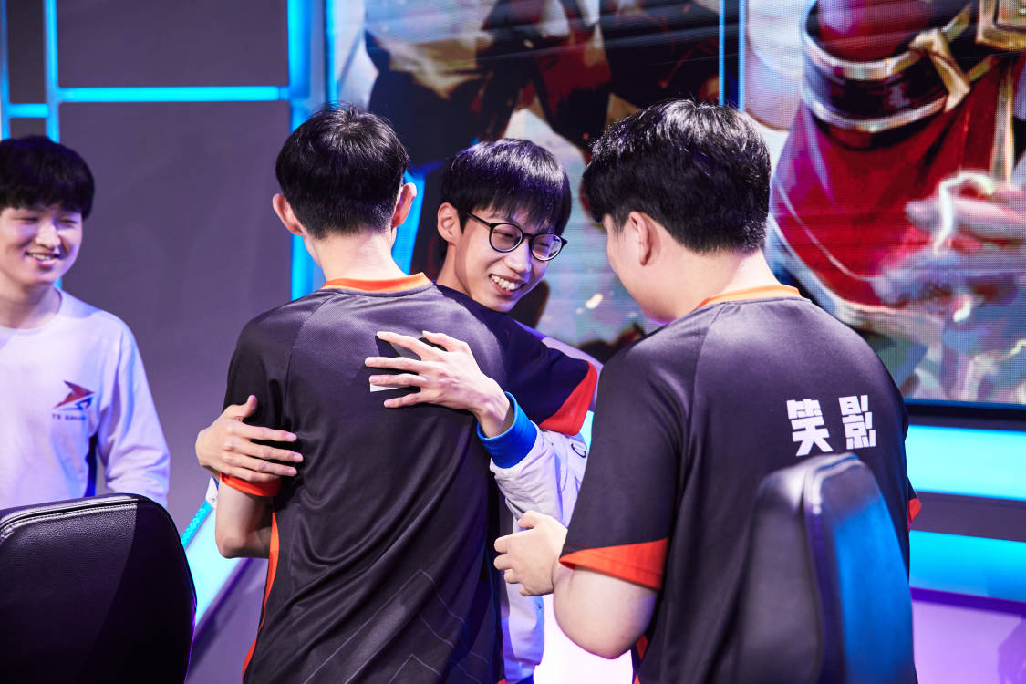 AG3：4惜败TS止步半决赛，依旧心怀荣耀，银河战舰会再度启航