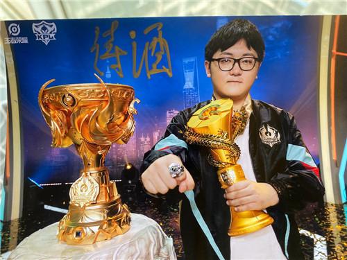 王者荣耀：YTG不值6100万？为何微博相中TS？这里面有什么名堂？