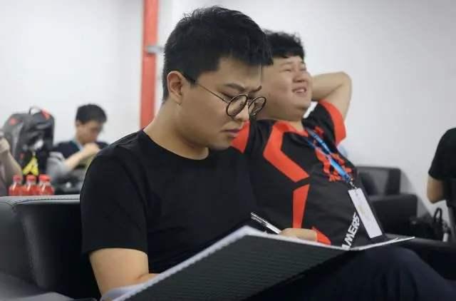 TS对阵AG语音曝光，张角预言kear有点慌，kear直言被张角打服