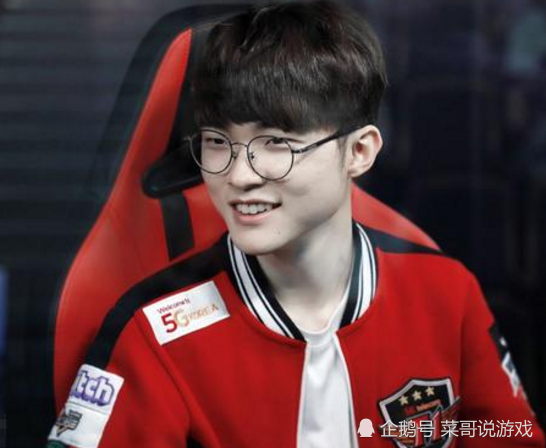 UZI碰瓷faker，VN绕后反打与Faker的双劫大战哪个难度更大？