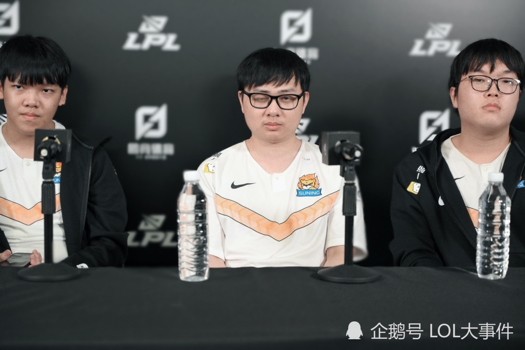 LPL季军赛LGD惨败SN，国内外网友是怎么看的？这肯定是在藏招了