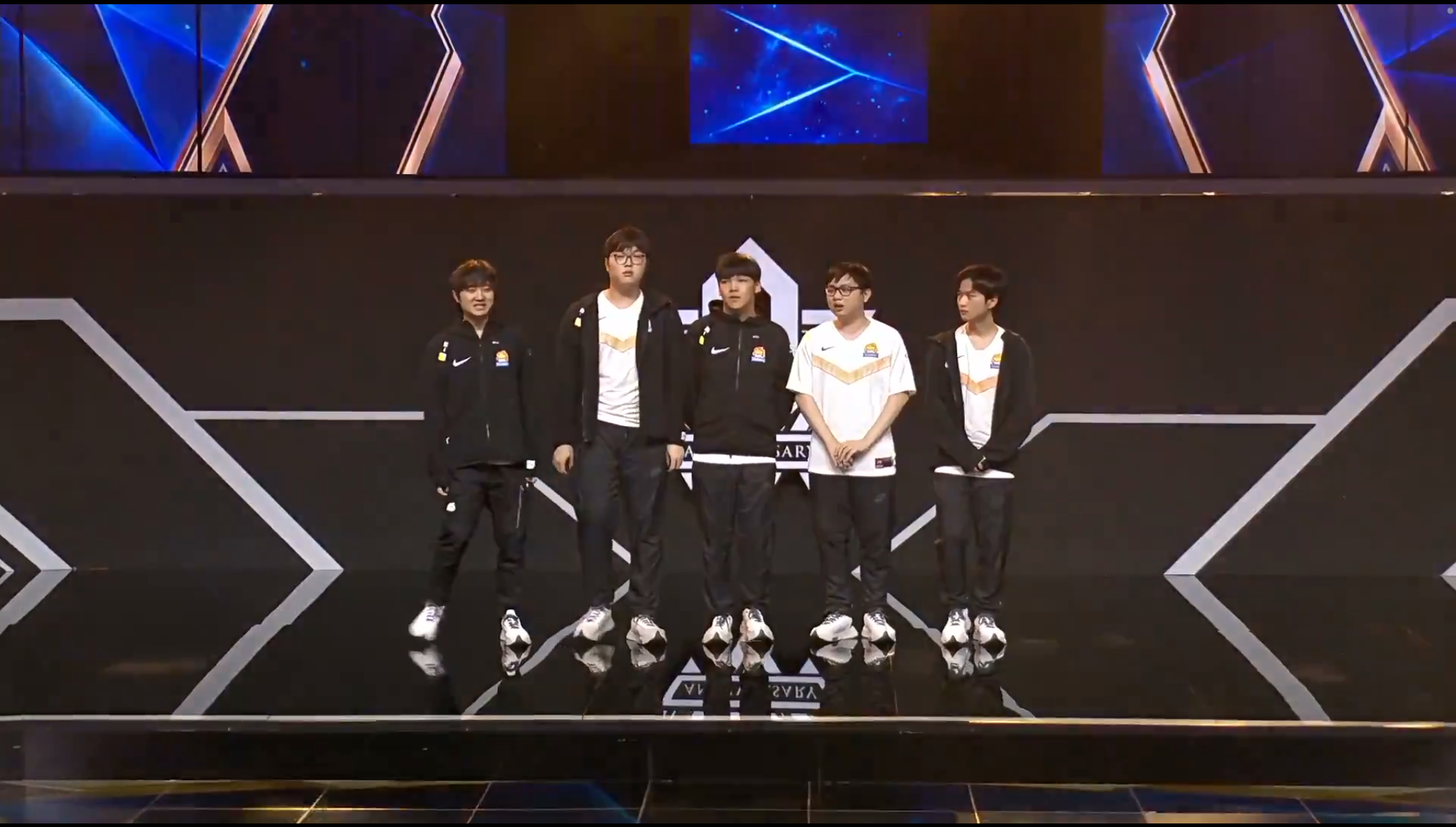 又是3：0，SN再次零封LGD成功拿到世界赛门票，乐观家族，还是不行啊