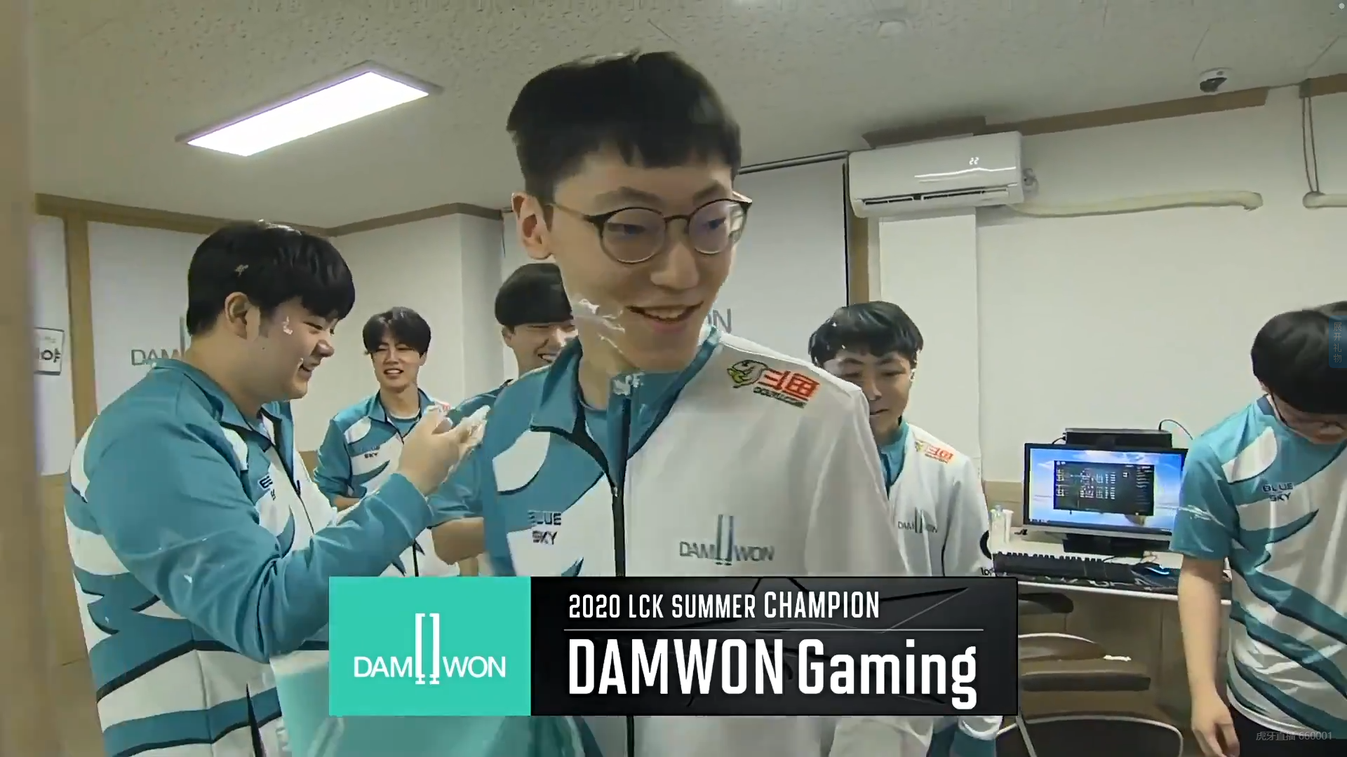 DWG横扫DRX夺冠！Showmaker天秀阿卡丽惊呆管泽元