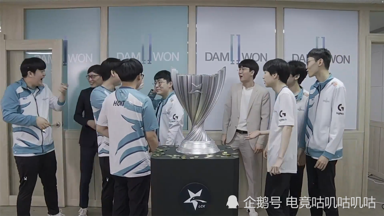 LCK：DWG强势夺冠，以一号种子晋级S10，T1将在冒泡赛登场