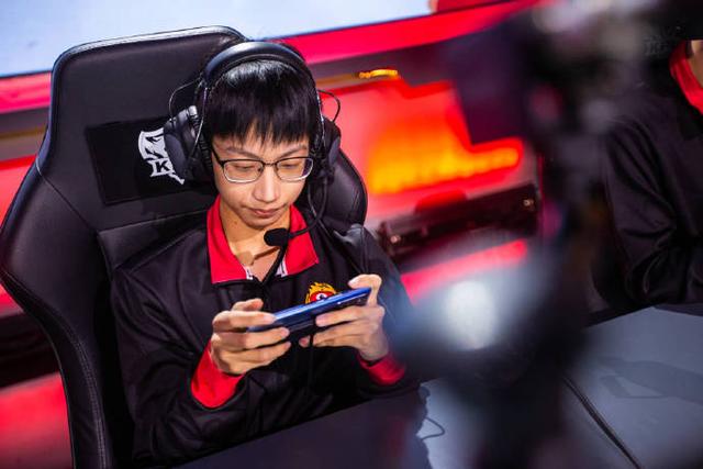 TS遭AG零封，暖阳玄策4.7％输出辣眼睛，阿豆被最初克制了