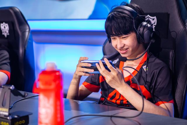 王者荣耀：WB.TS教练指挥失当，惨败于AG超玩会！理由有三