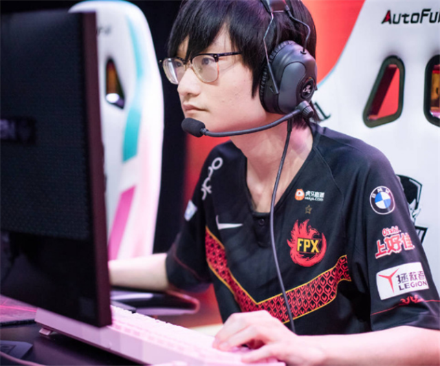 小天2：0击败G2选手，对方让他别来世界赛，tian：fpx全队都要去