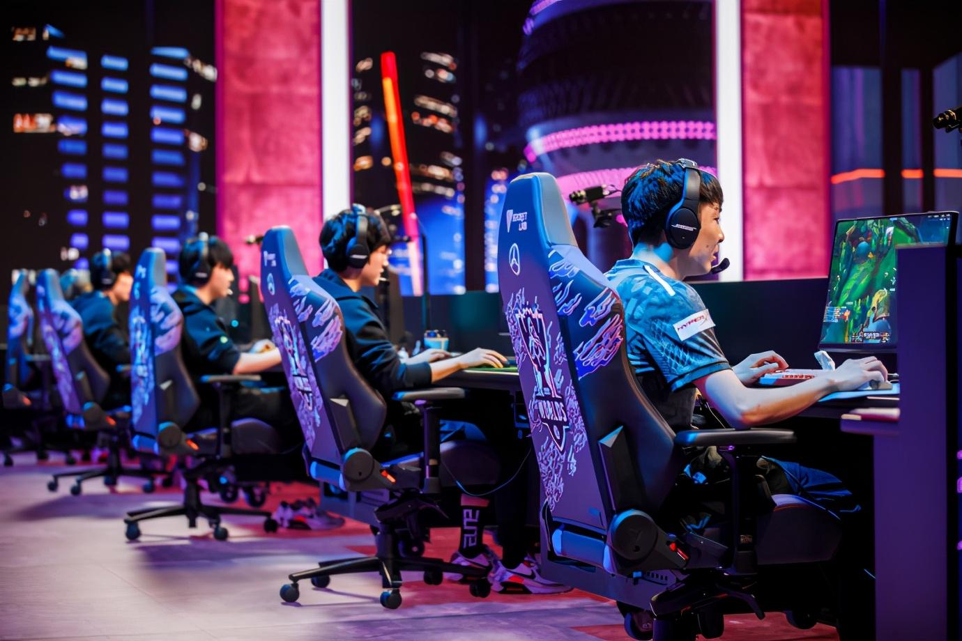 网友热议LGD击败V3：小花生是想回LCK吗？打得这么菜还亮牌子