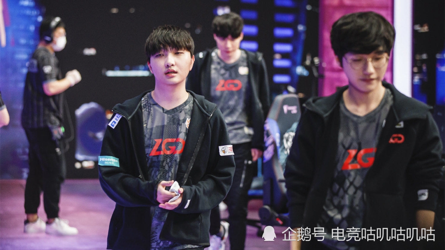 S10入围赛：LGD虽然惨败UOL，仍还有一丝希望晋级