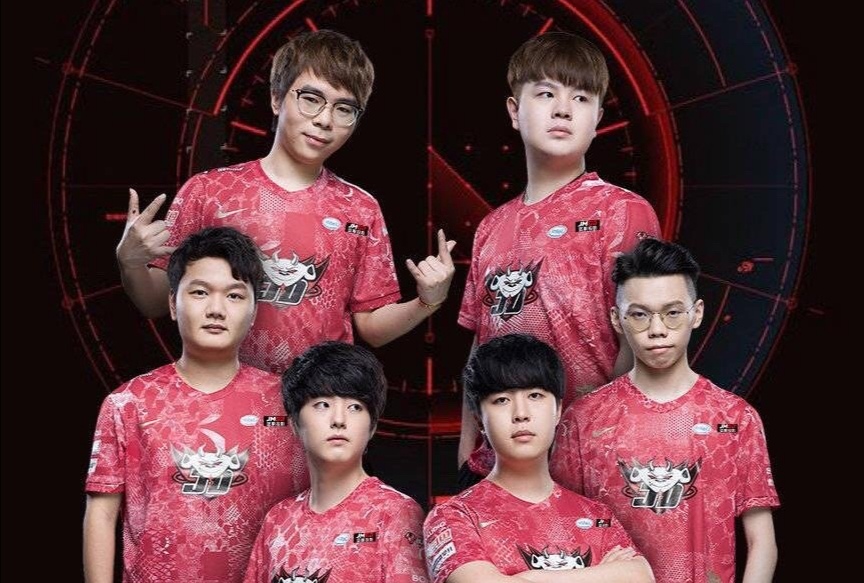 莉莉娅被骂上热搜，随后JDG击败PSG获得S10首胜